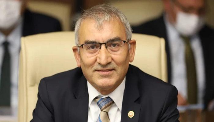 Ayhan Altıntaş kimdir, kaç yaşında ve nereli? Prof. Dr. Ayhan Altıntaş ...